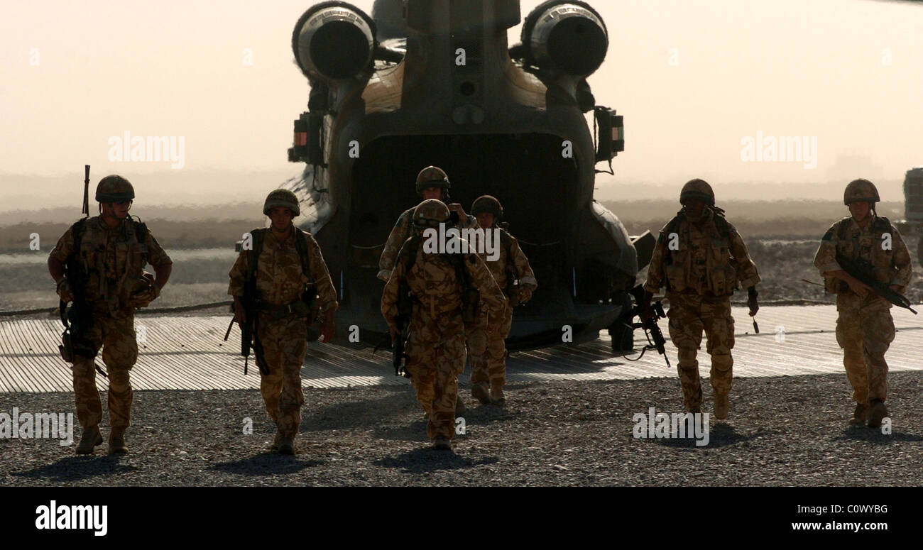 The Boeing CH 47 is a versatile twin engine Tandon rotor heavy lift ...