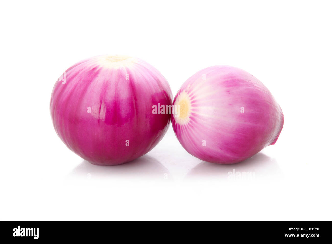 Red onion vegetable isolated on white Stock Photo - Alamy