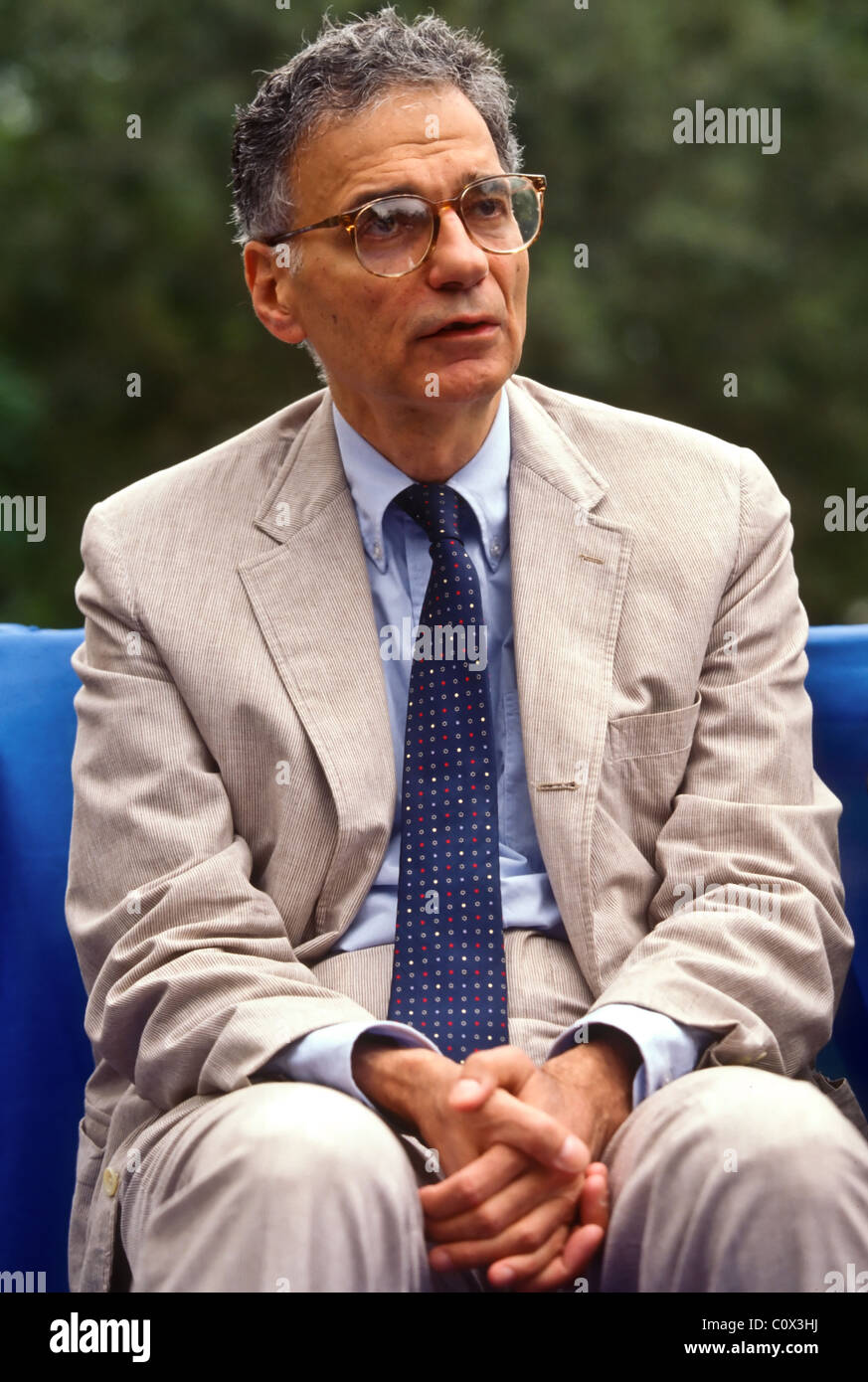Ralph nader portrait hi-res stock photography and images - Alamy