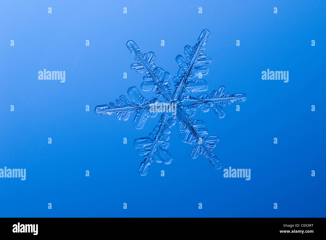 Complex crystal lattice hi-res stock photography and images - Alamy