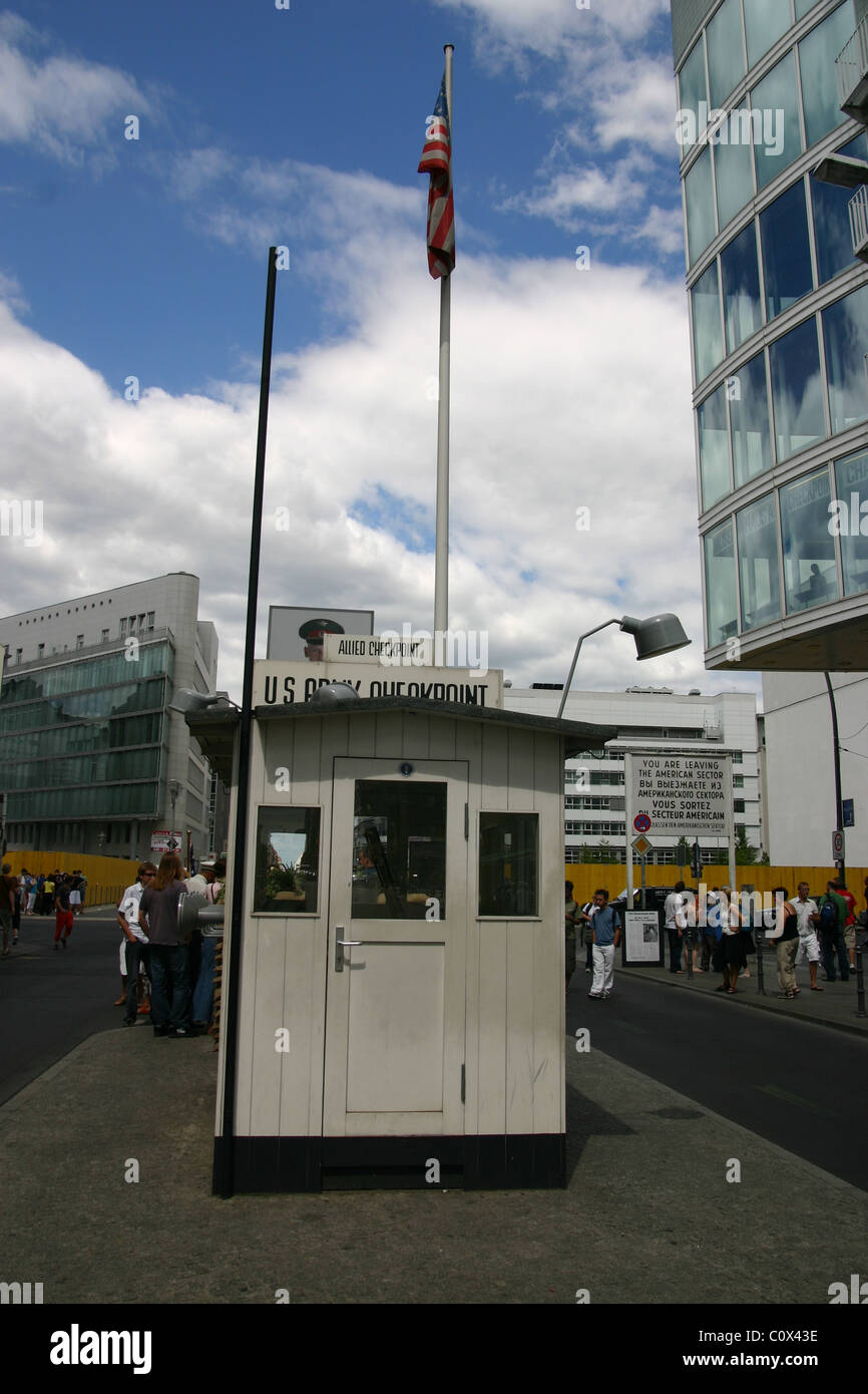 Russia border crossing checkpoint hi-res stock photography and images ...