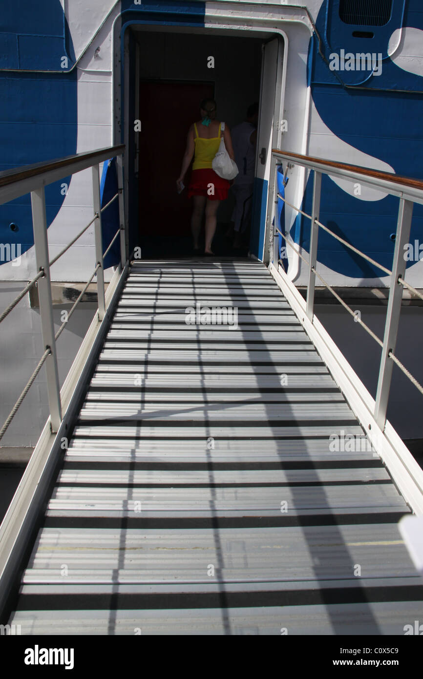 Passenger gangway onto ferry boat Stock Photo - Alamy