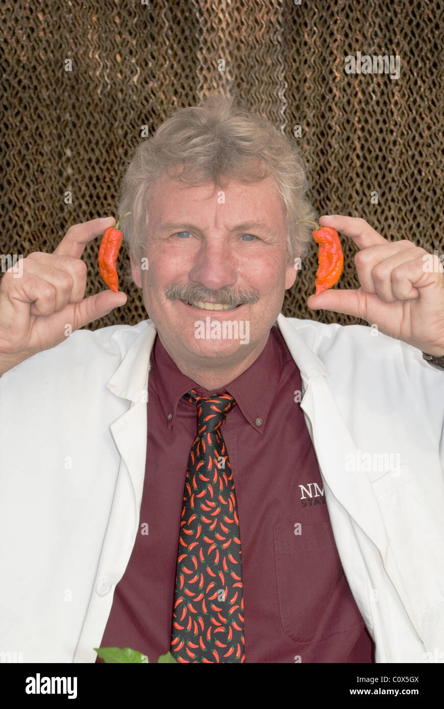 Professor paul bosland hi-res stock photography and images - Alamy
