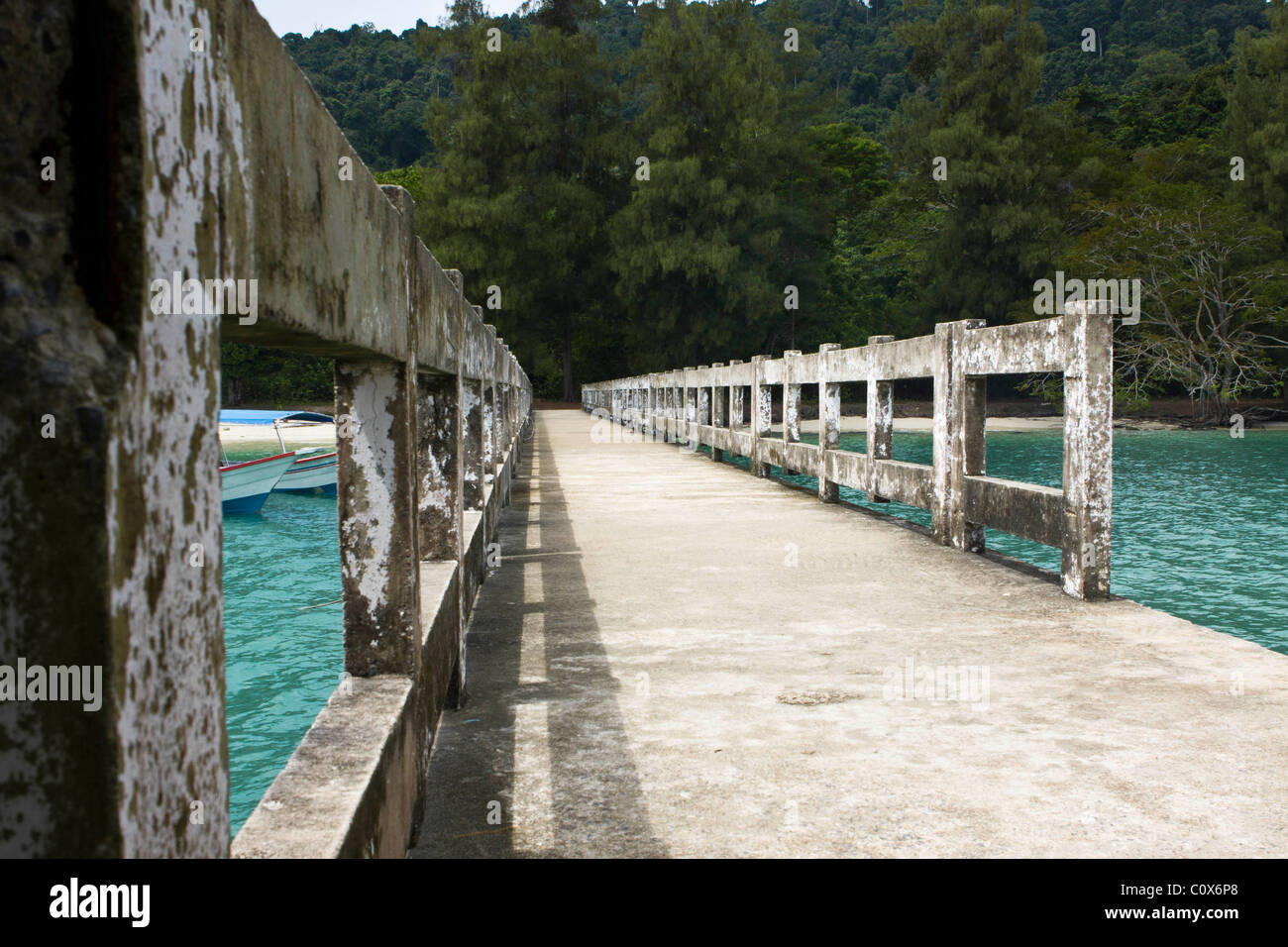 A concrete wharf Stock Photo - Alamy