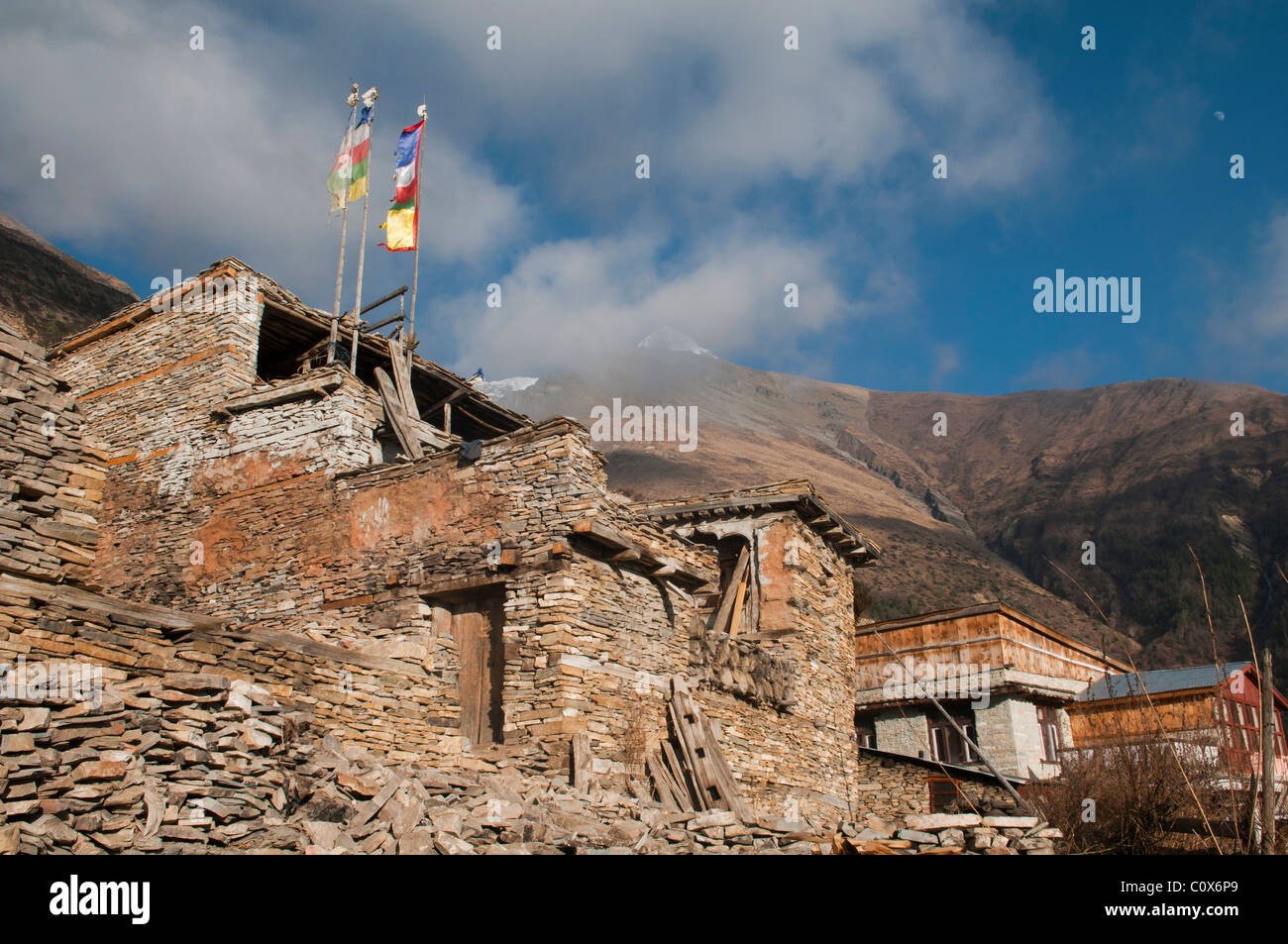 Traditional tibetan house hi-res stock photography and images - Alamy