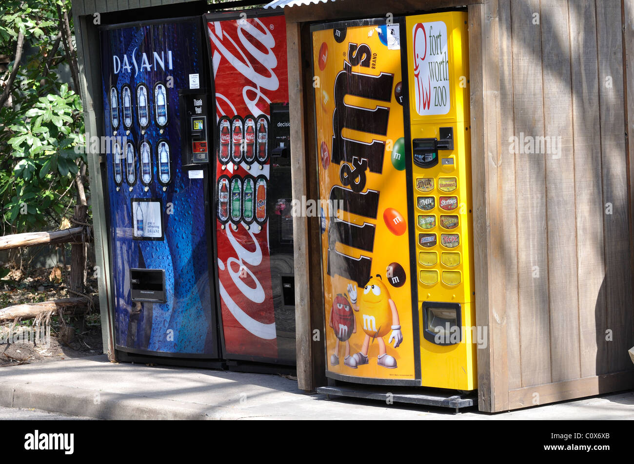 Coca Cola Vending Machine Usa High Resolution Stock Photography and ...