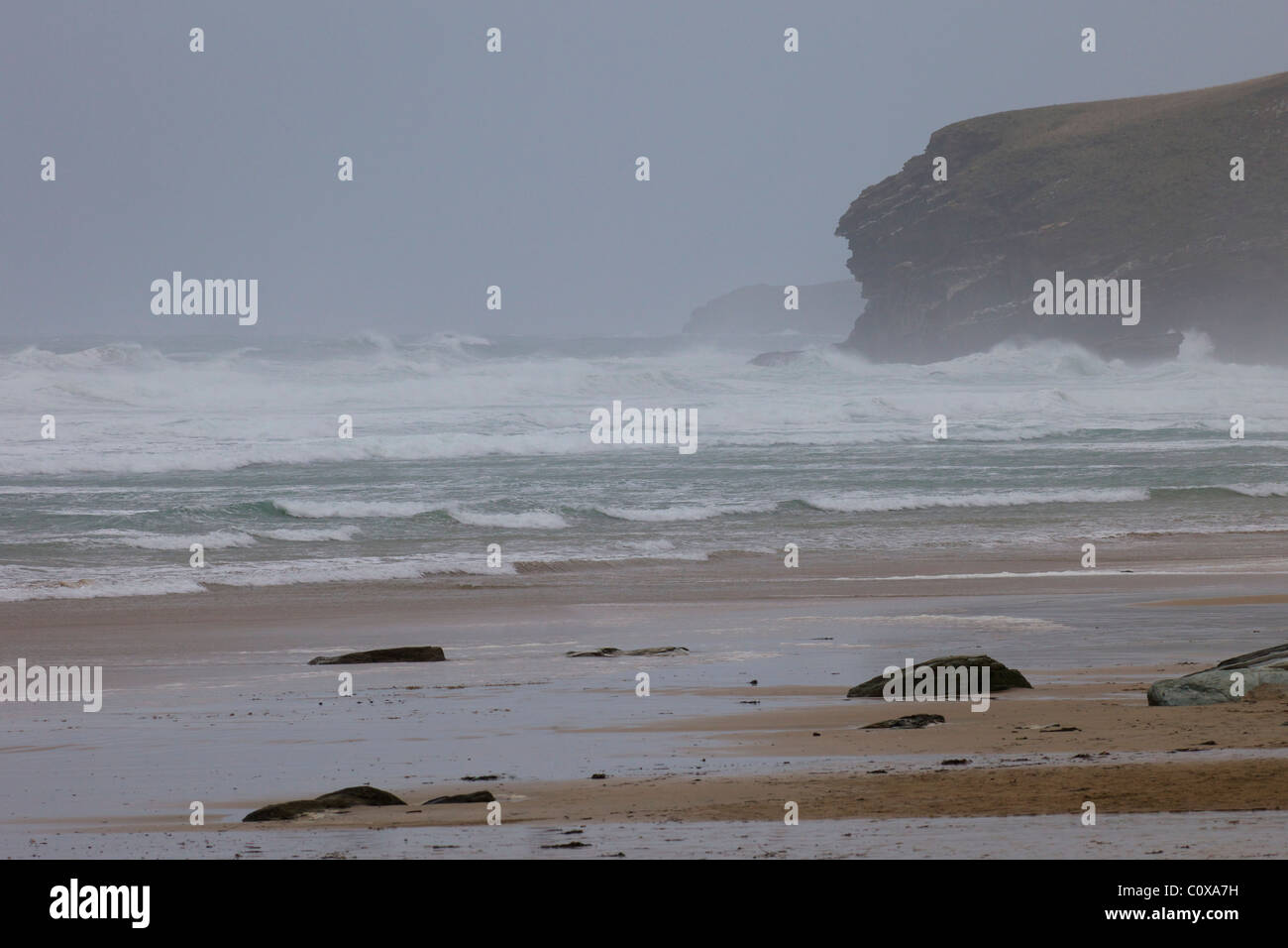 Newquay cornwall storm hi-res stock photography and images - Alamy