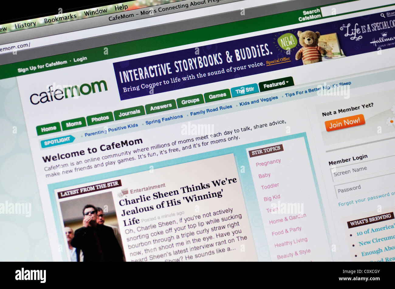 CafeMom social networking website Stock Photo - Alamy