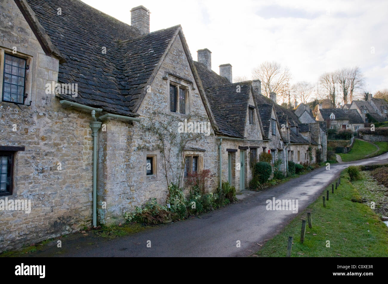 Arlington Row, a well known row of cottages in Bibury, Cotswolds Stock ...