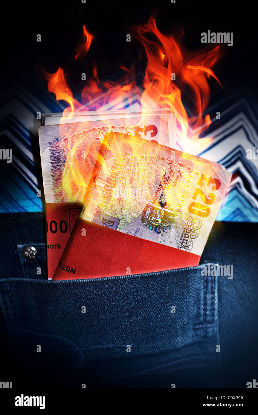 Uk banknote burning hi-res stock photography and images - Alamy