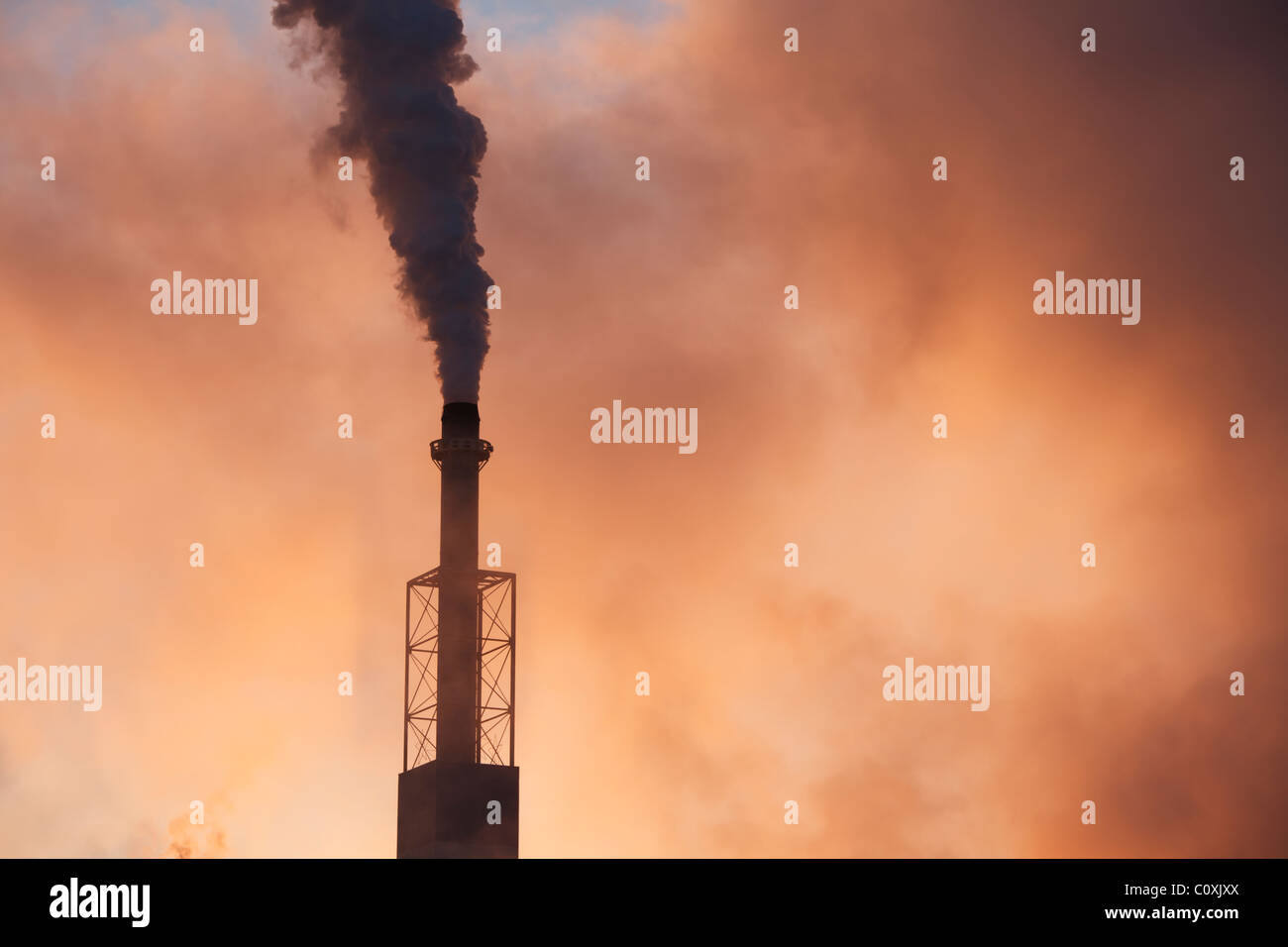 Smokestack smoke pollution hi-res stock photography and images - Alamy