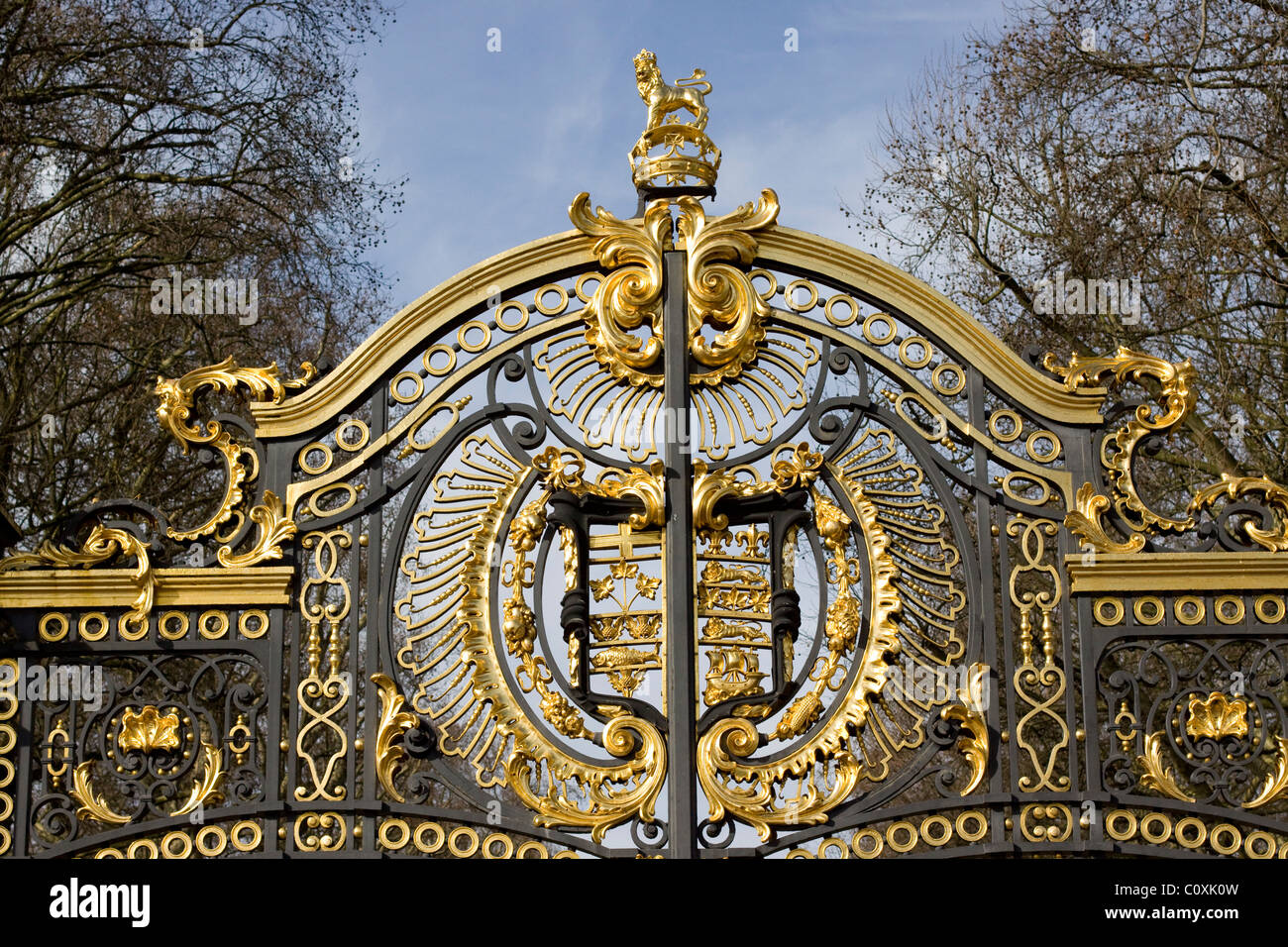 Canada gate london hi-res stock photography and images - Alamy