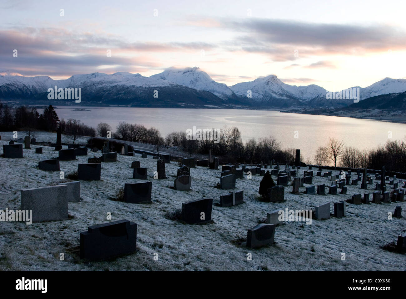 Norwegian graveyard hi-res stock photography and images - Alamy
