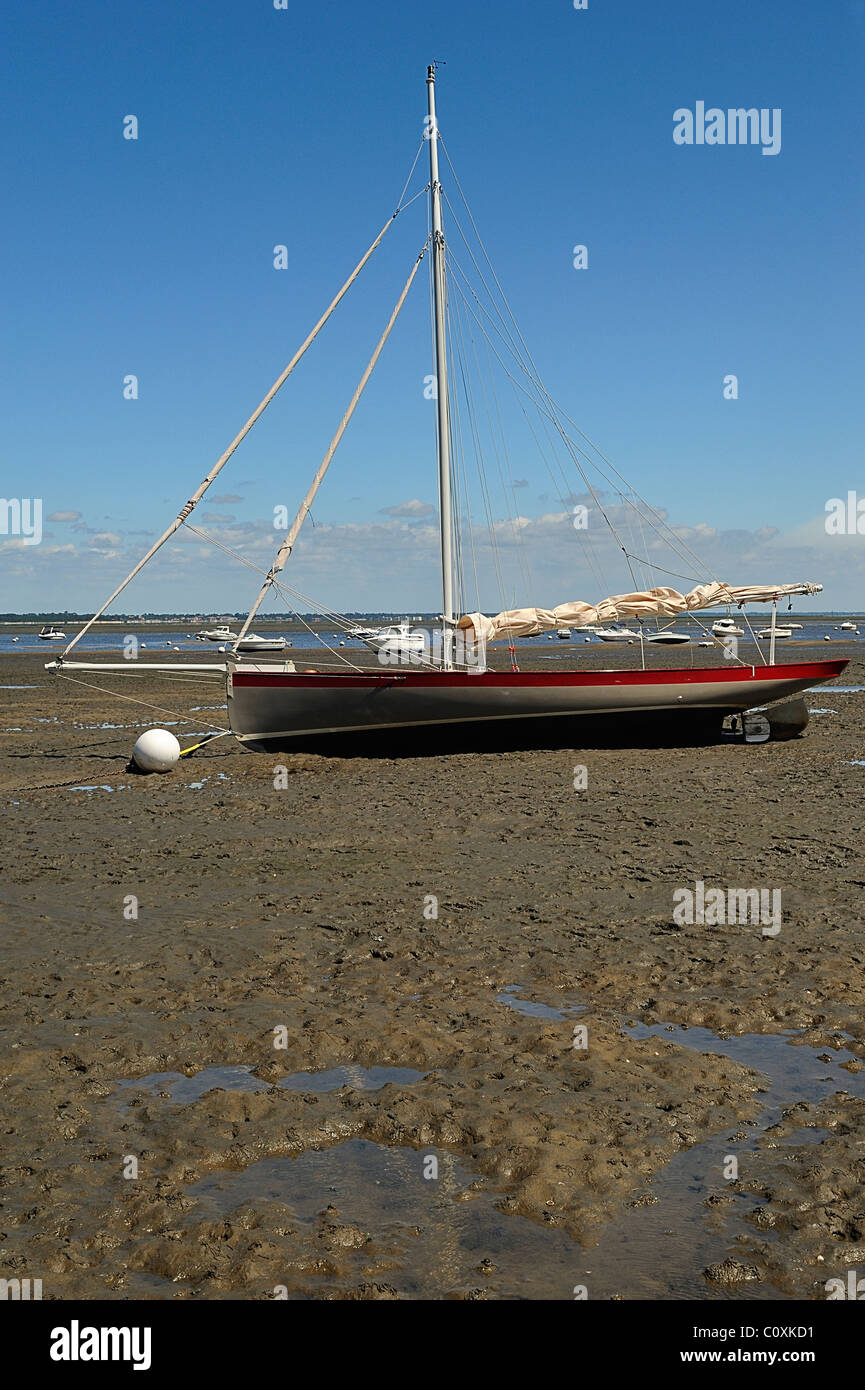 Pinasse boat hi-res stock photography and images - Alamy