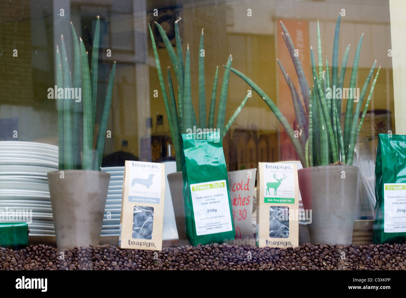 A shop window advertising Organic foods Stock Photo - Alamy