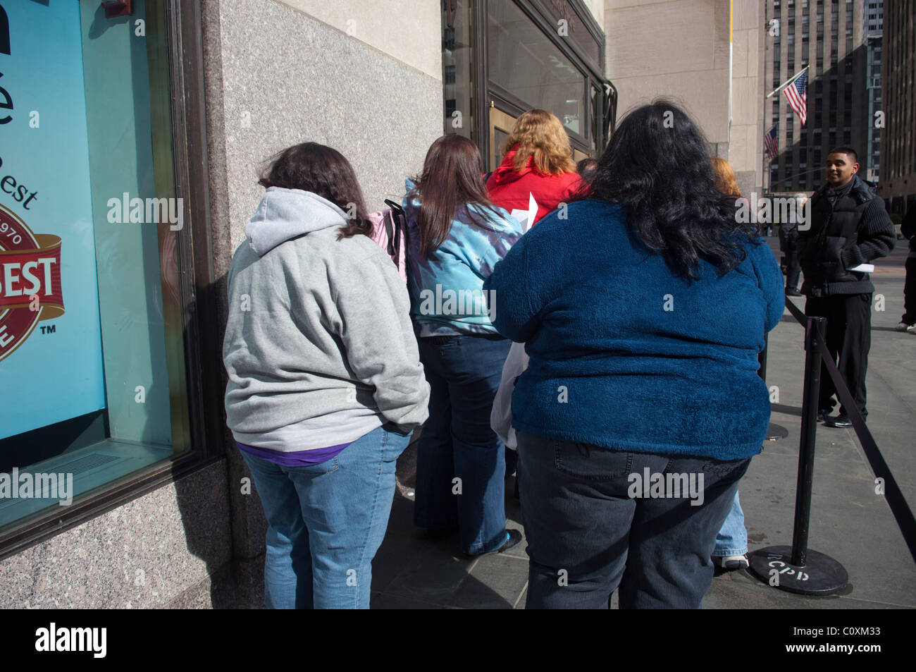 Hundreds of people line up to audition for the twelfth season of The ...