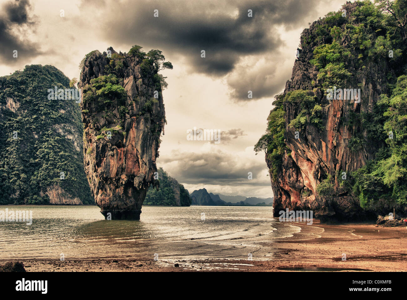 Ko Tapu, better known as James Bond Island, Thailand Stock Photo - Alamy
