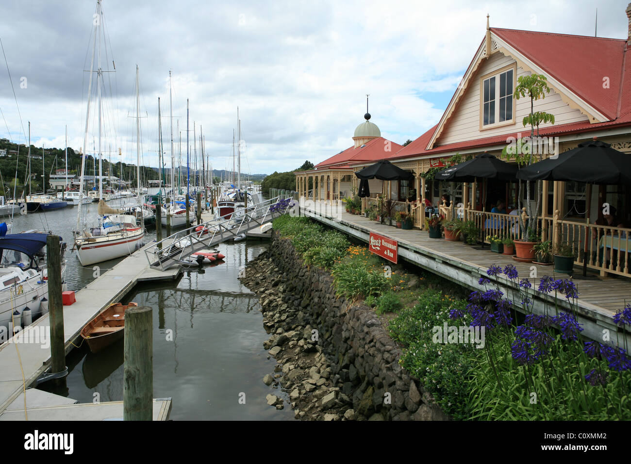 Town basin hi-res stock photography and images - Alamy