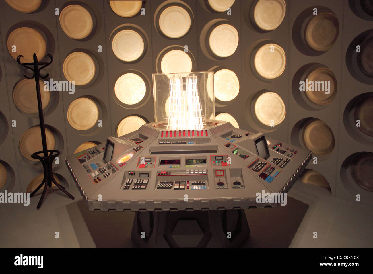 Doctor who hi-res stock photography and images - Alamy
