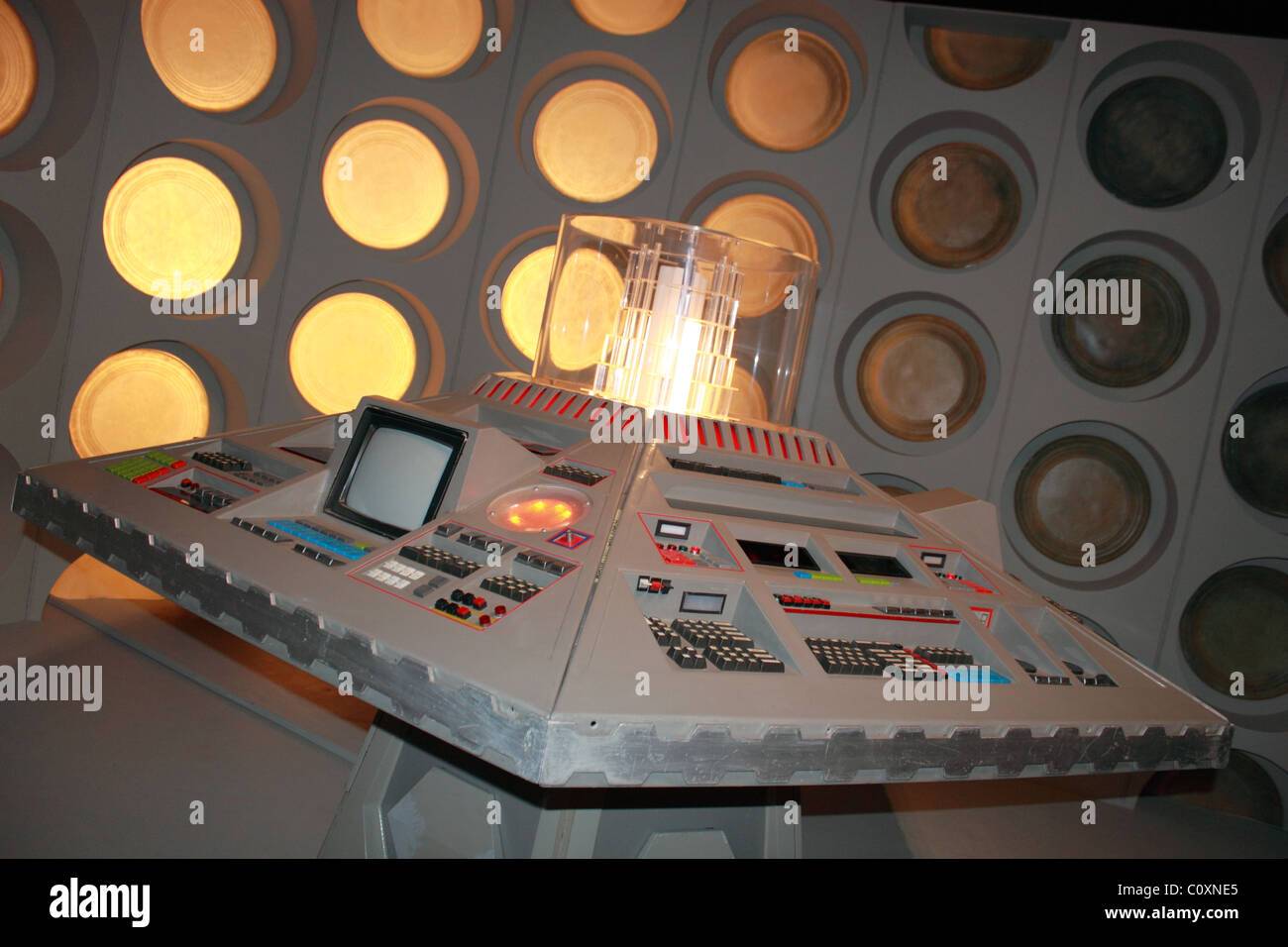 Tardis interior hi-res stock photography and images - Alamy