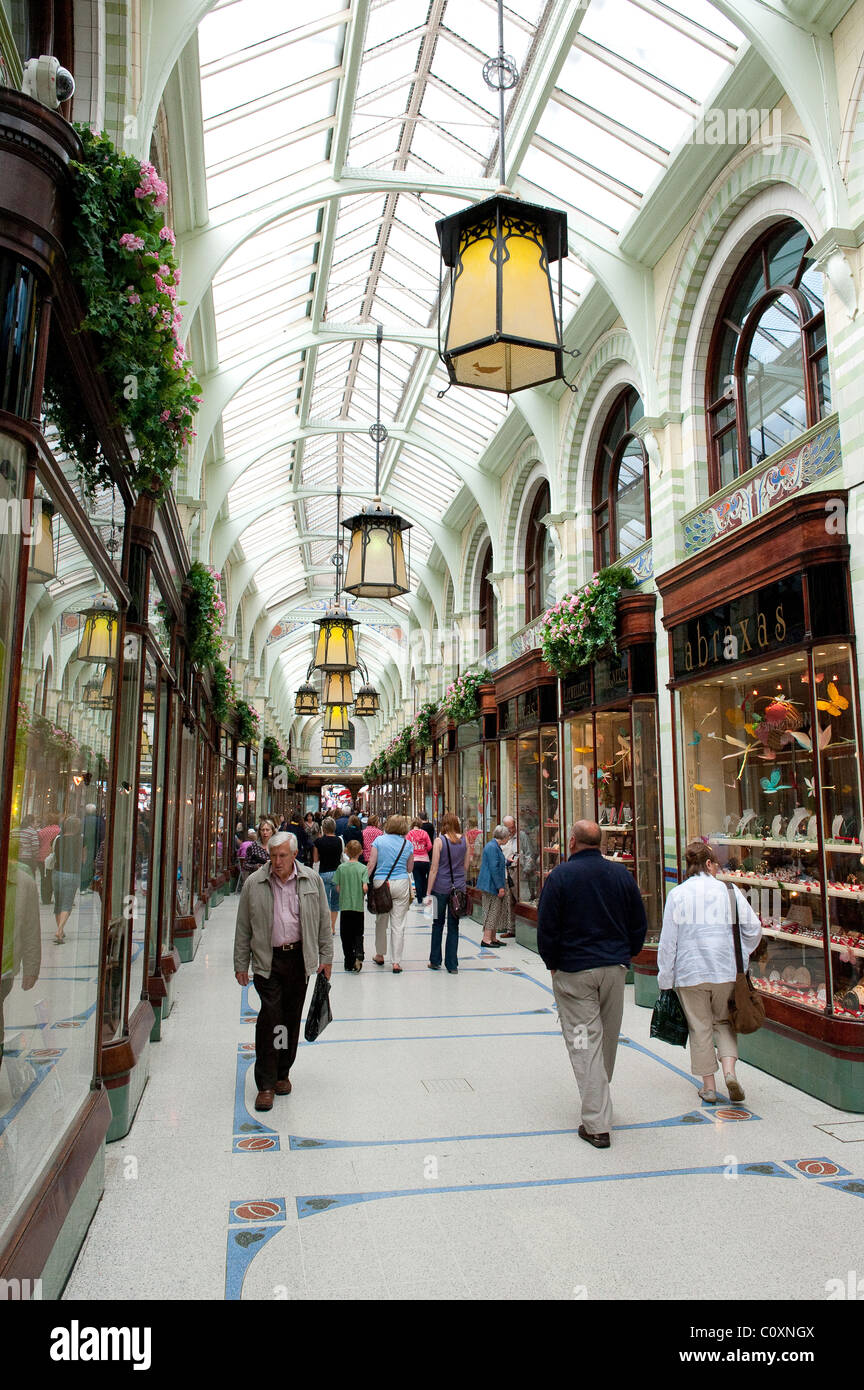 Norfolk shops retail shopping hi-res stock photography and images - Alamy