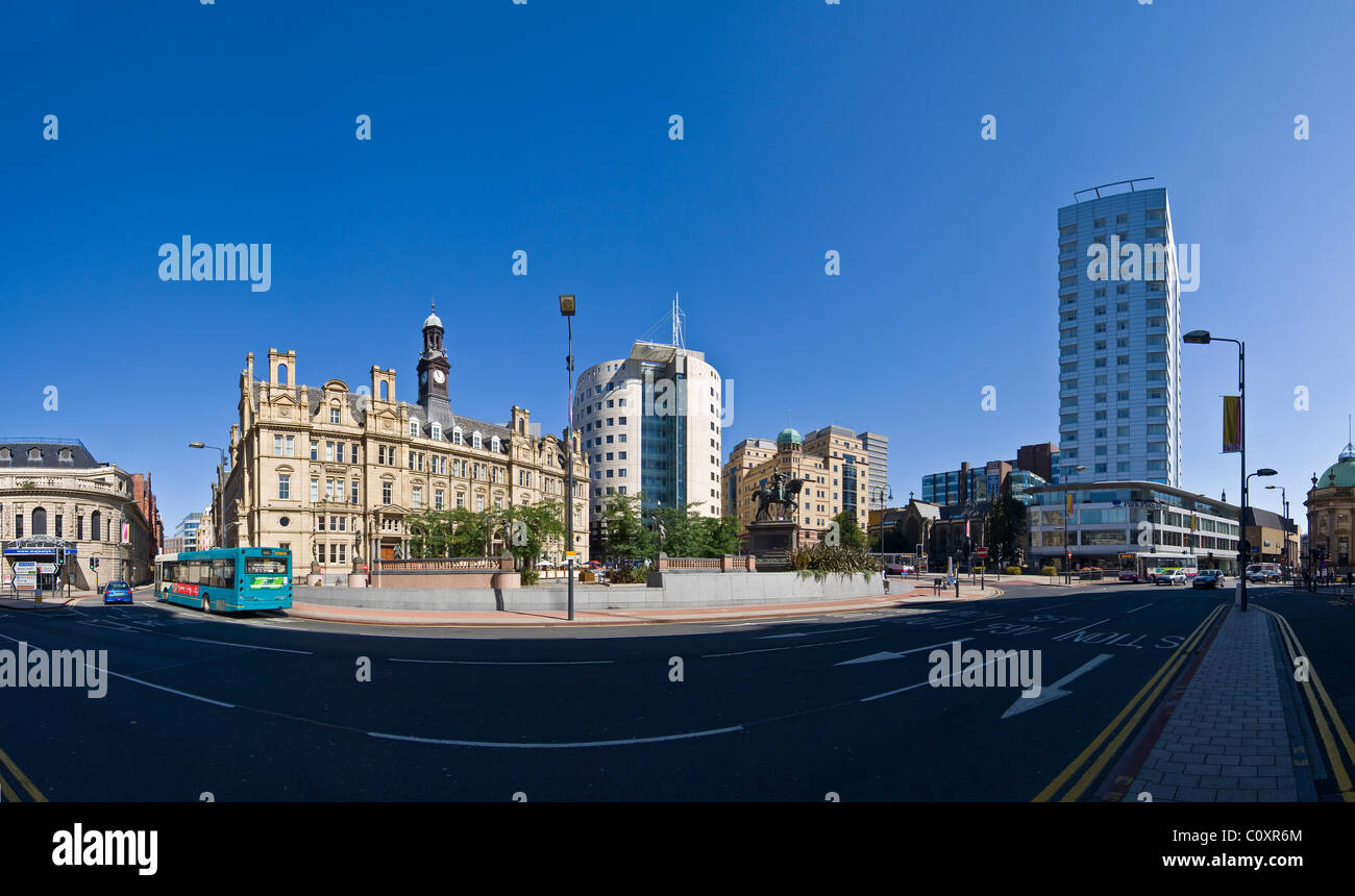 Leeds city centre park square hi-res stock photography and images - Alamy