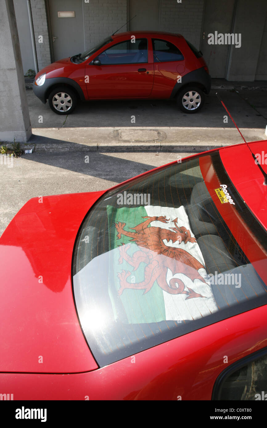 welsh flag in car window Stock Photo - Alamy