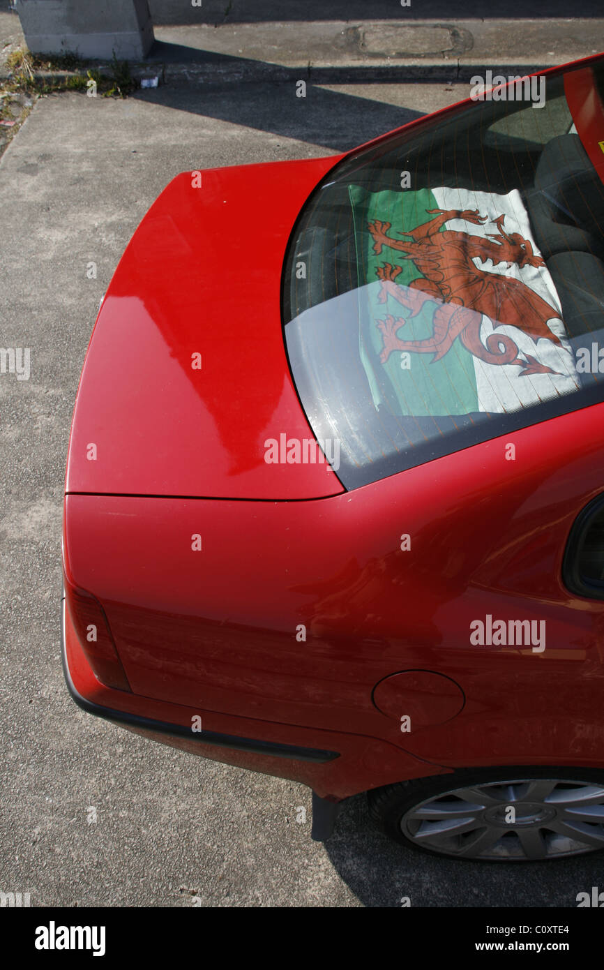 welsh flag in car window Stock Photo - Alamy
