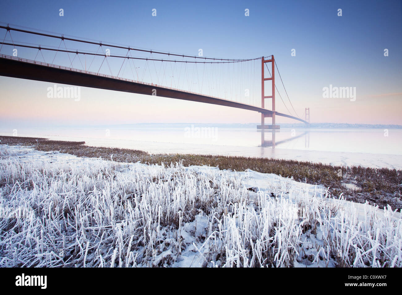 Humber bridge hi-res stock photography and images - Alamy