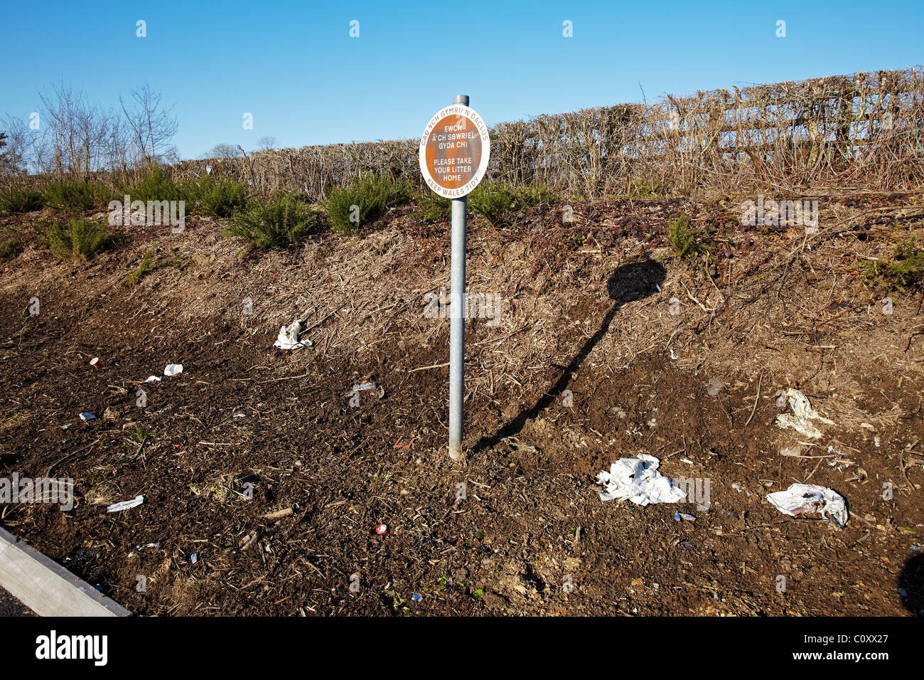 Dont litter hi-res stock photography and images - Alamy