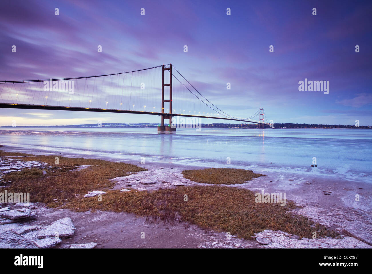 Humber river bridge hi-res stock photography and images - Alamy