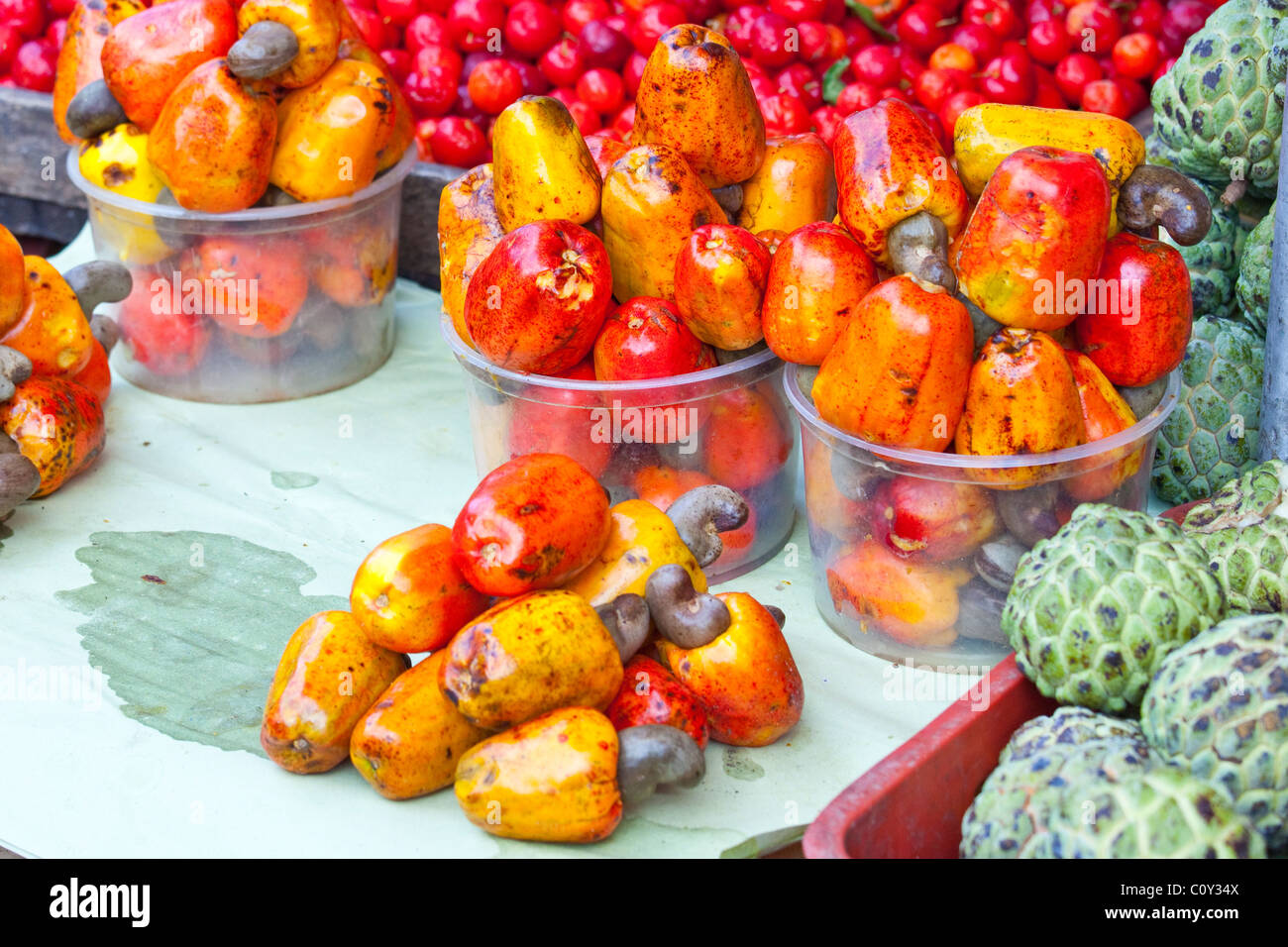 Market salvador brazil fruit hi-res stock photography and images - Alamy