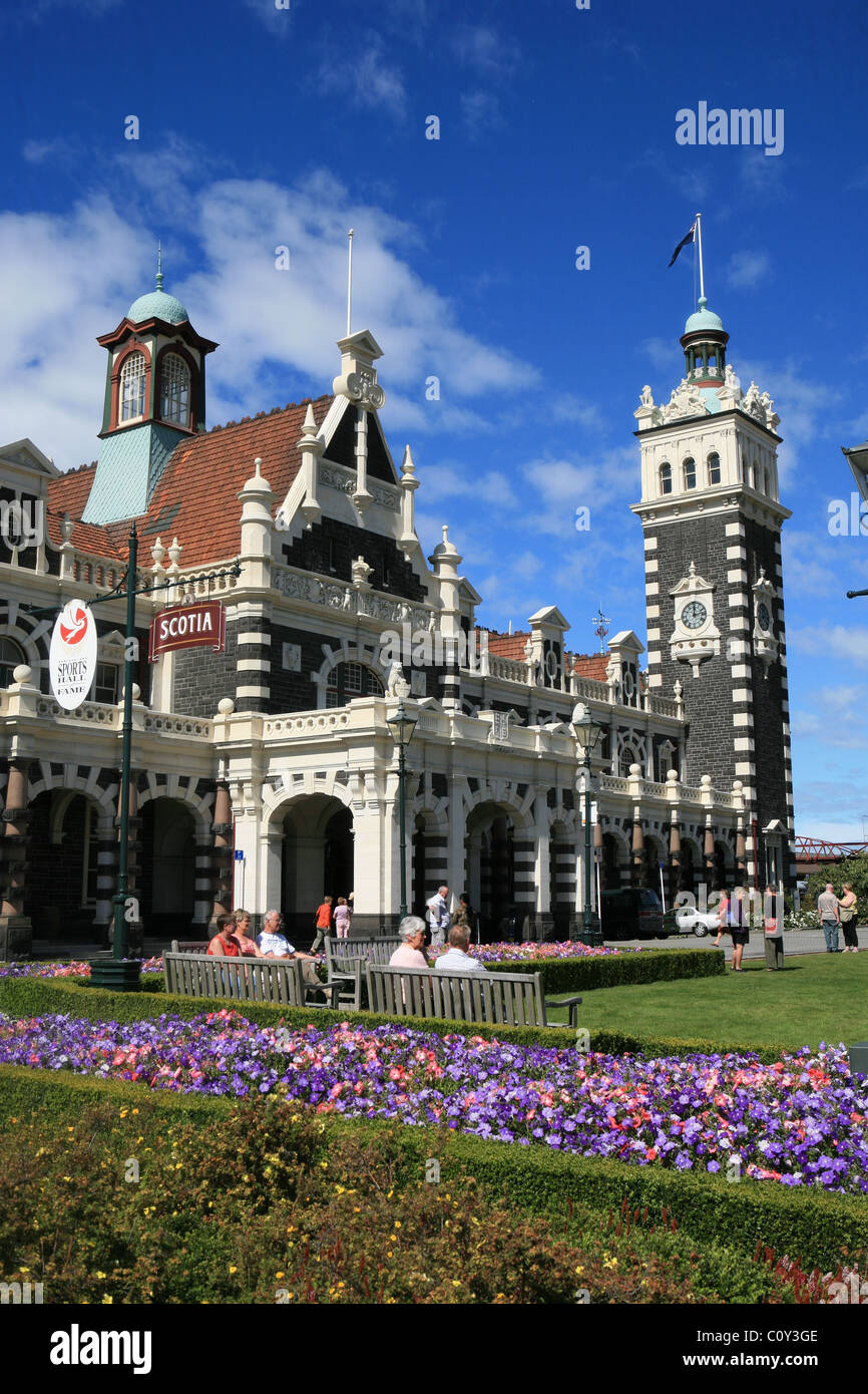 Dunedin railway station New Zealand Stock Photo - Alamy Dunedin railway station New Zealand Stock Photo - Alamy