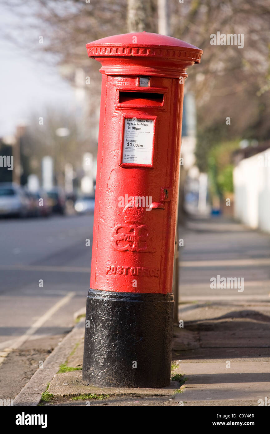 A rare Edward VIII Type 'B' pillar box / Edward 8th / 8 th B-type ...