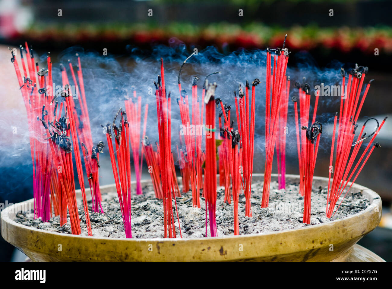 Joss sticks hi-res stock photography and images - Alamy