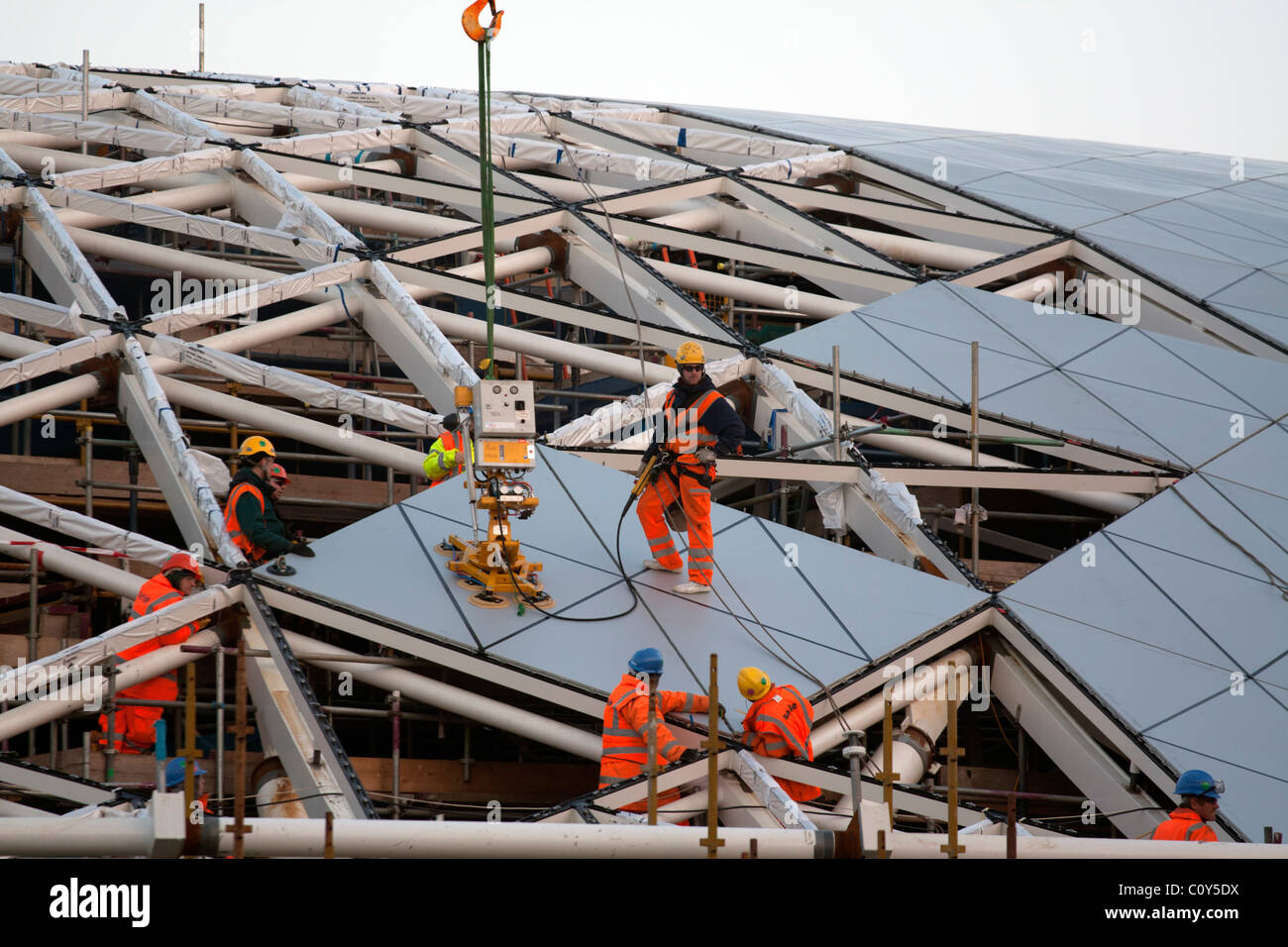 New Western Concourse Construction - Kings Cross Station - London Stock ...
