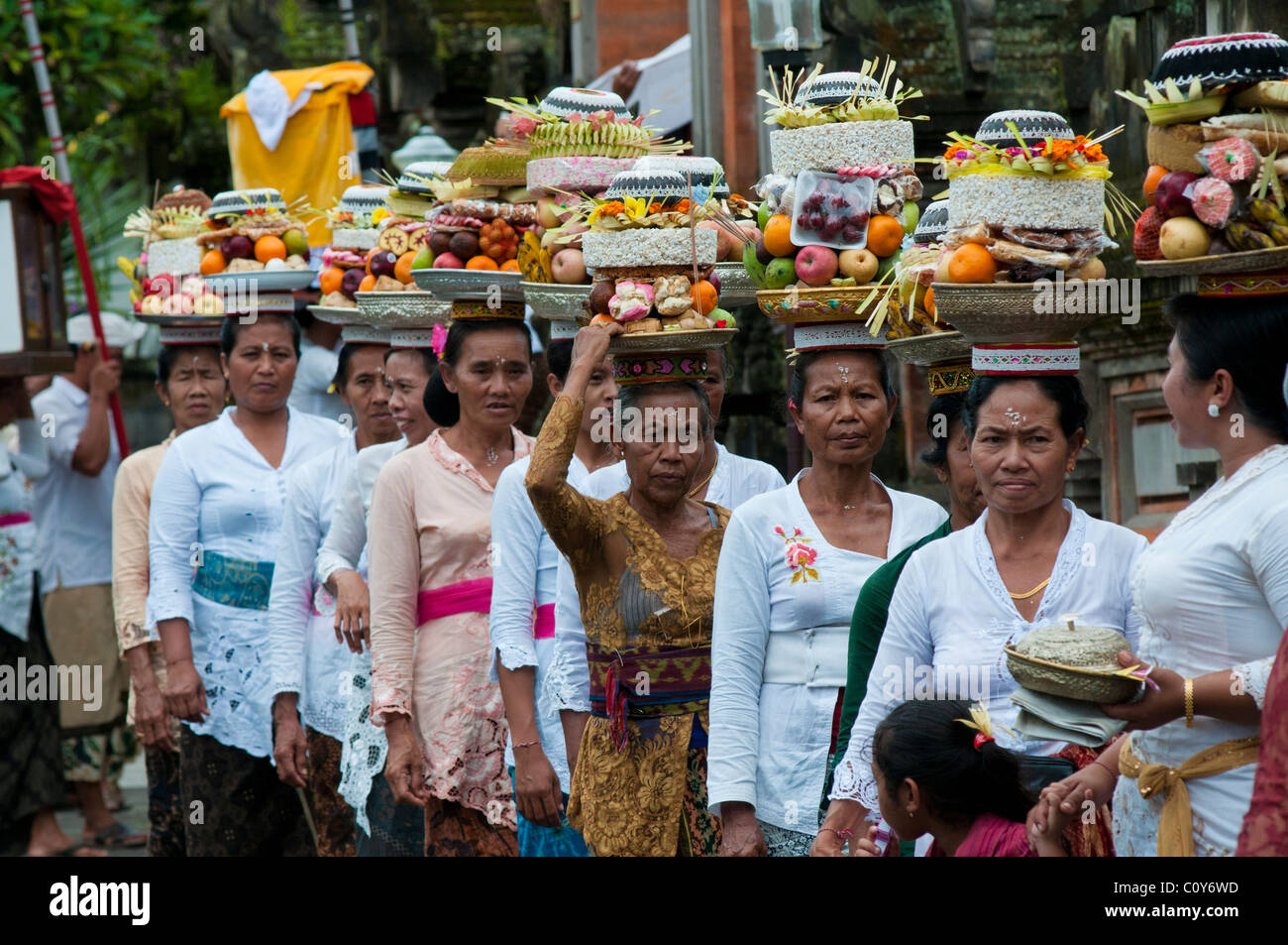 Bali hindu tradition hi-res stock photography and images - Alamy