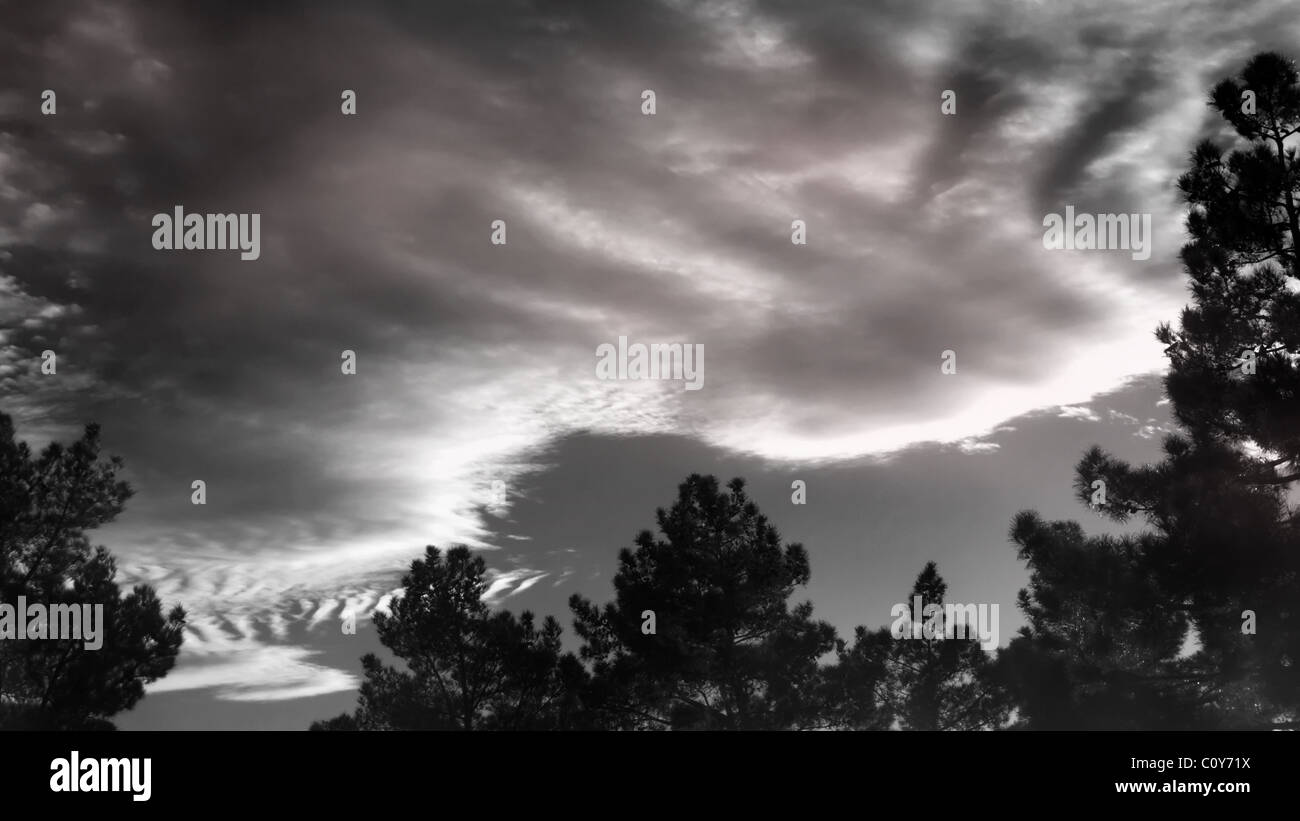 Layers of mist and cloud hi-res stock photography and images - Alamy