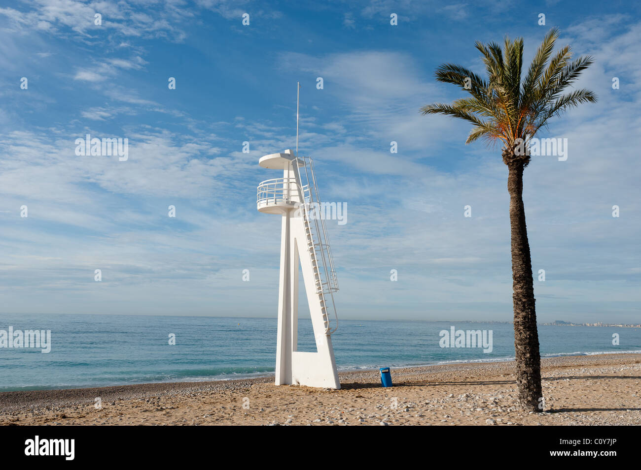 Tall lifeguard stand hi-res stock photography and images - Alamy