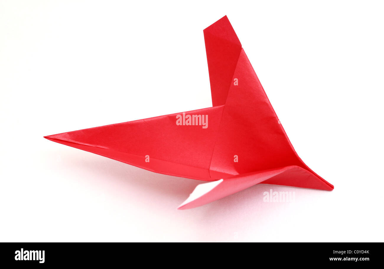 Red bird origami hi-res stock photography and images - Alamy