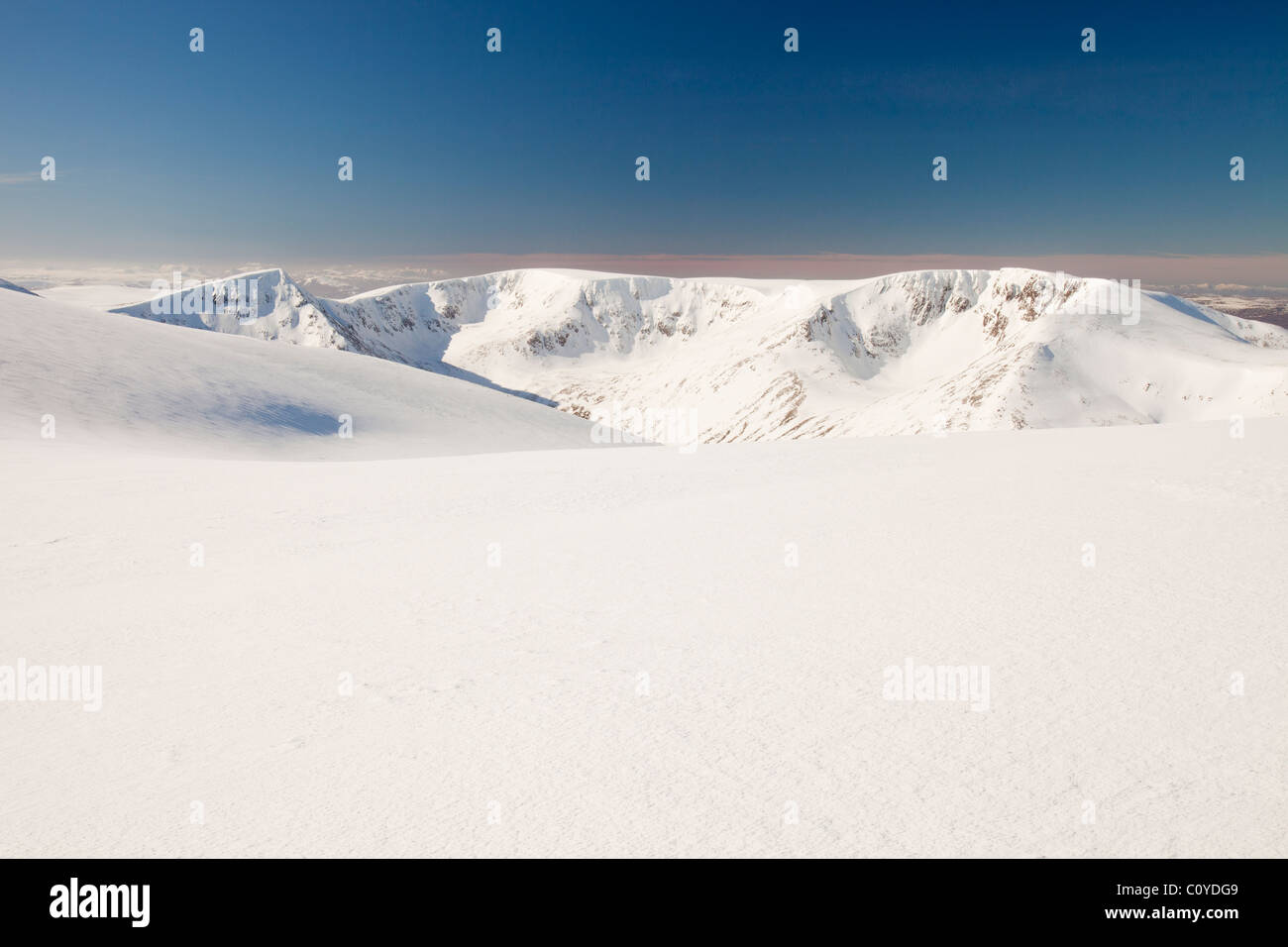 Looking towards the Angels Peak and Braeriach across the Lairig Ghru on ...
