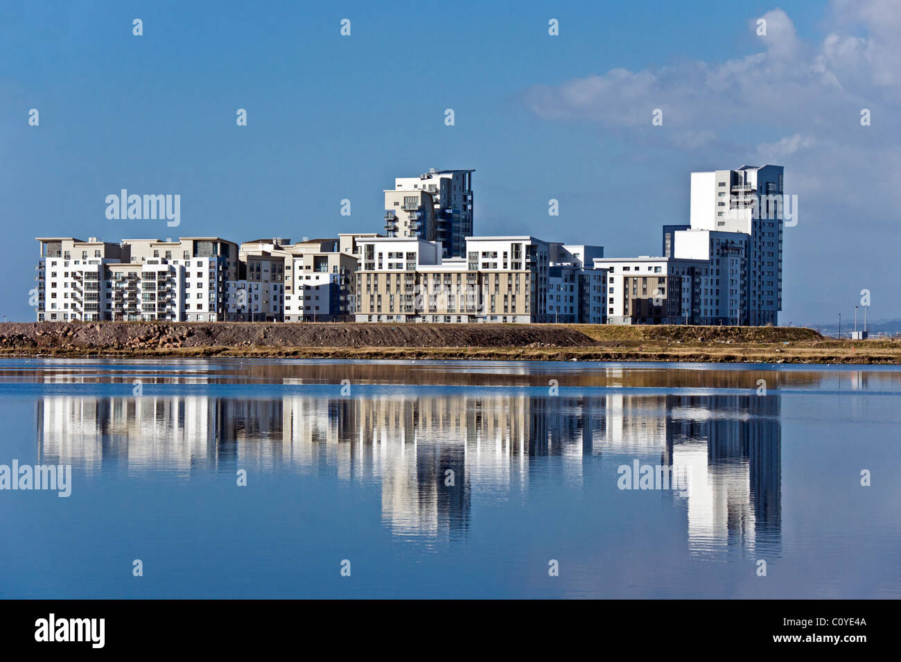 Leith edinburgh waterfront hi-res stock photography and images - Alamy