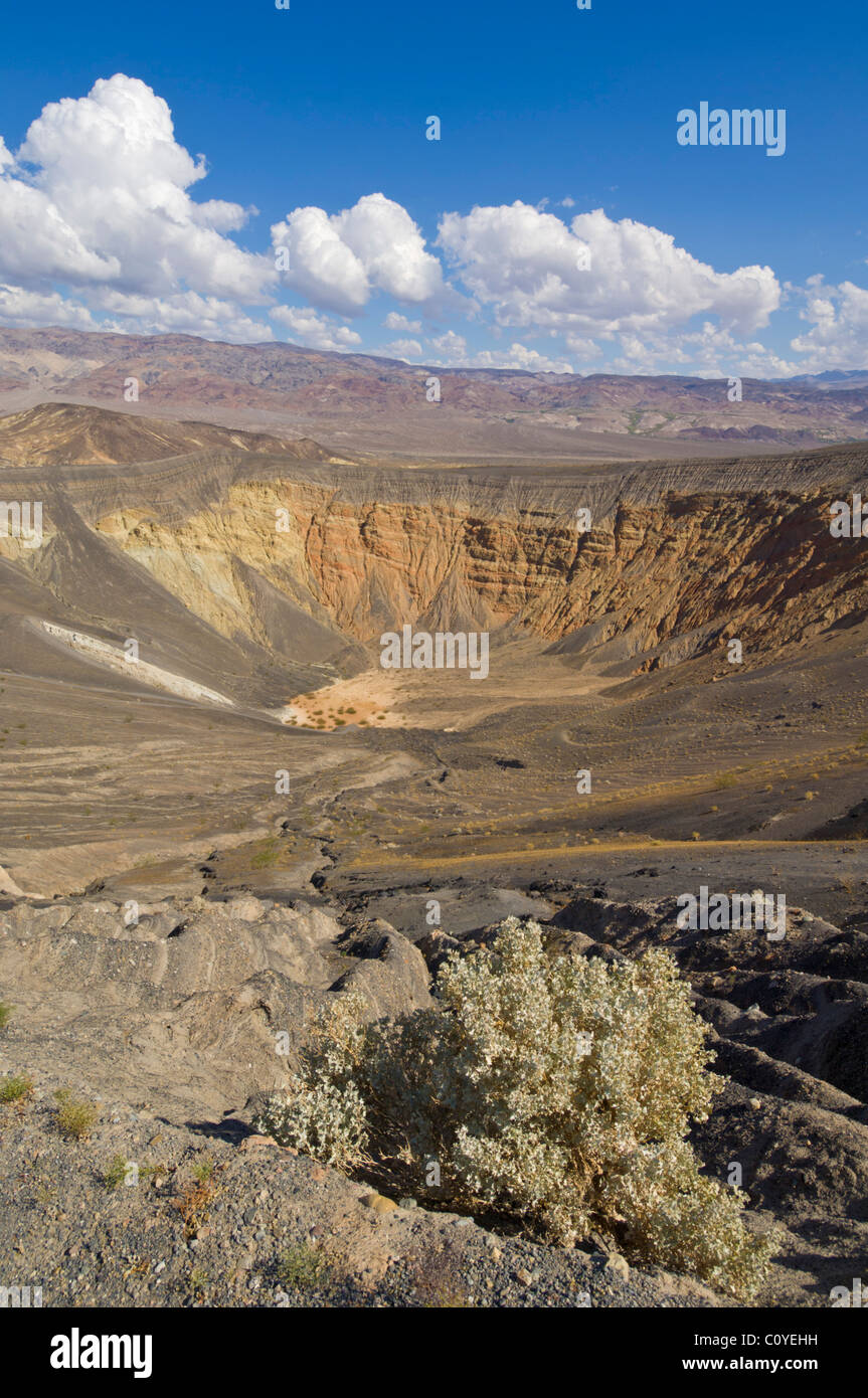 Maar volcano hi-res stock photography and images - Alamy