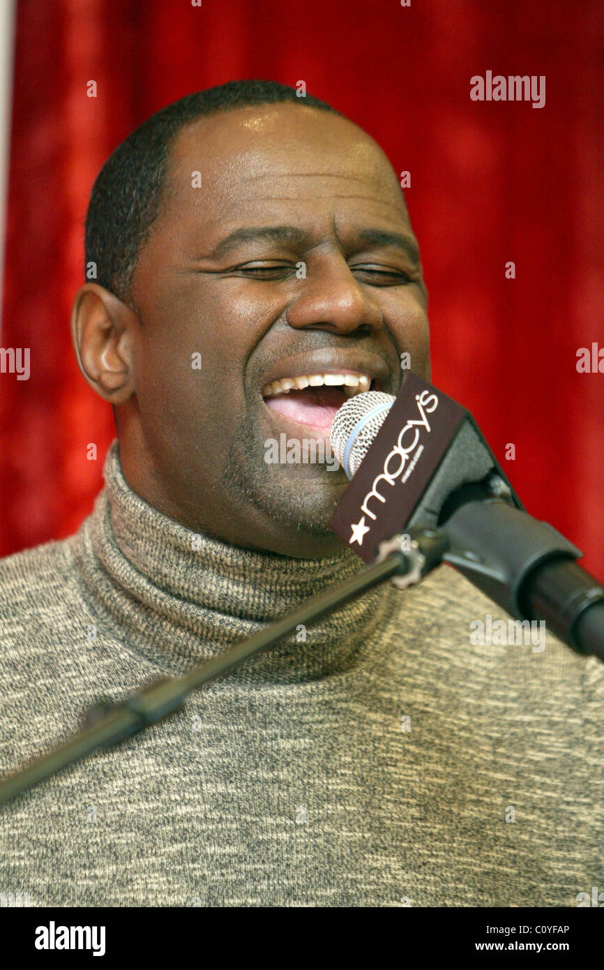 Brian McKnight performing songs from his new Christmas CD, at Macy's ...
