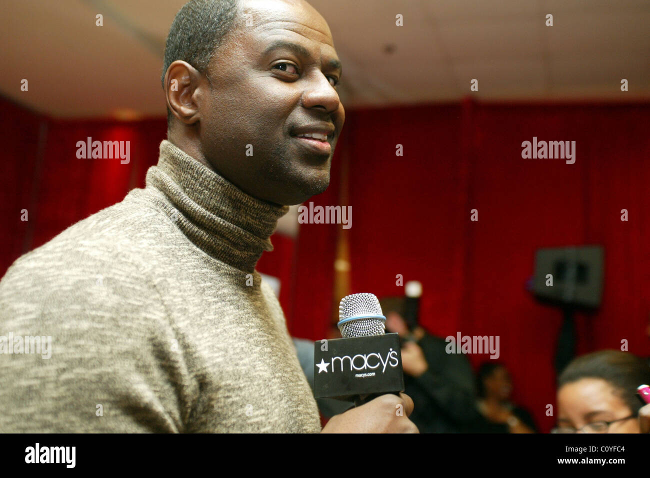 Brian McKnight performing songs from his new Christmas CD, at Macy's ...