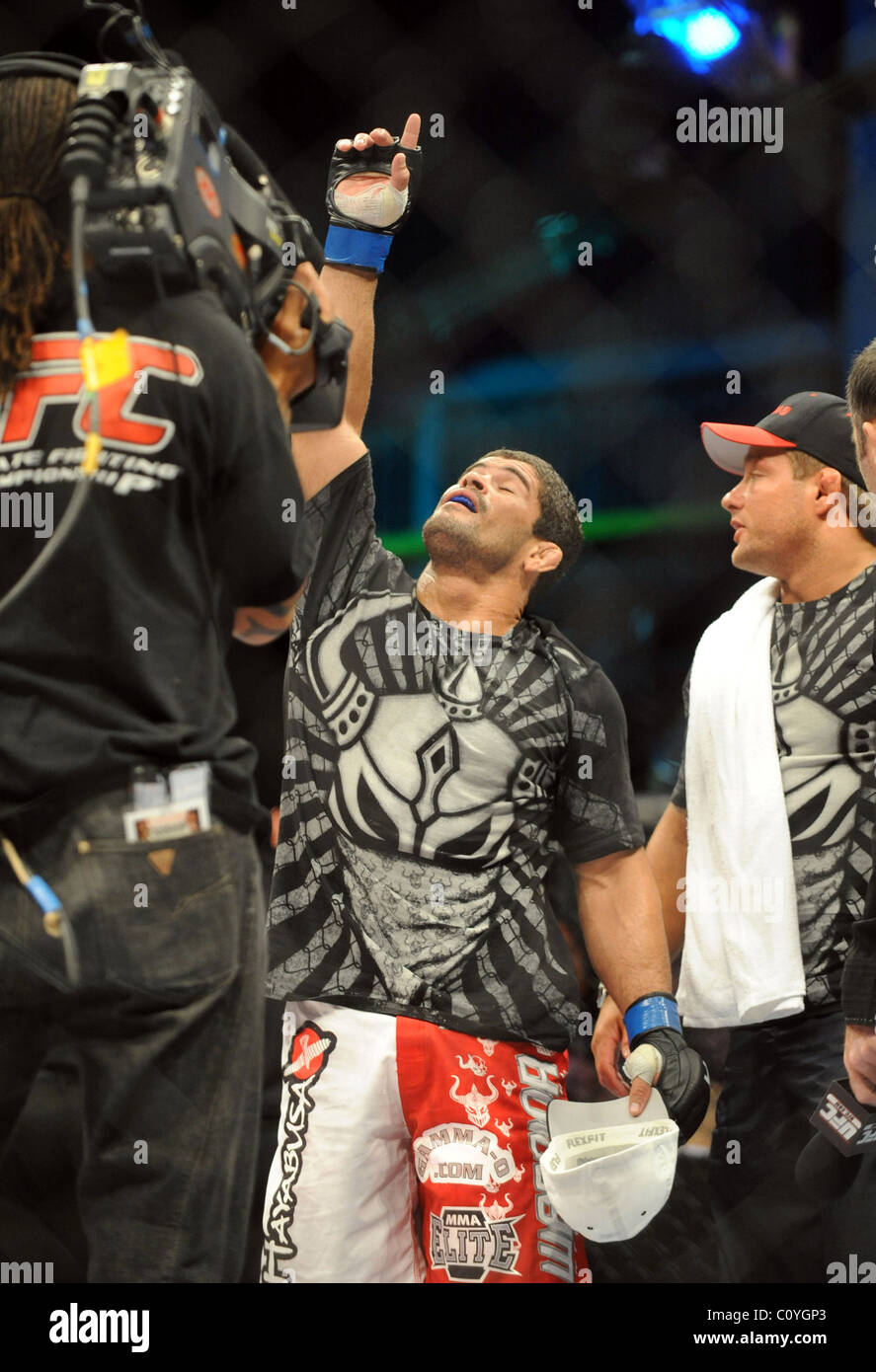 Rousimar Palhares who beat Jeremy Horn The Ultimate Fighting ...