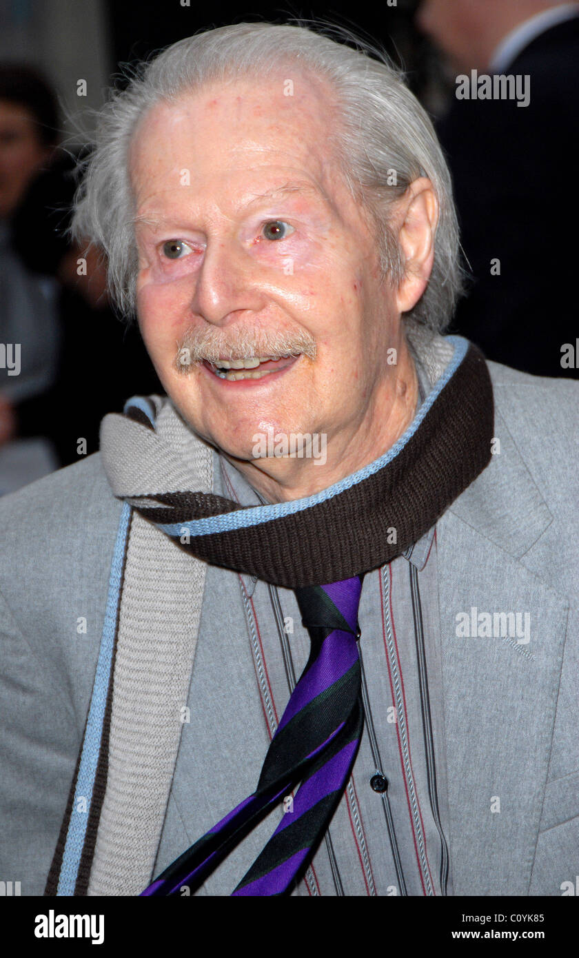 Tony Hart's Instagram, Twitter & Facebook on IDCrawl