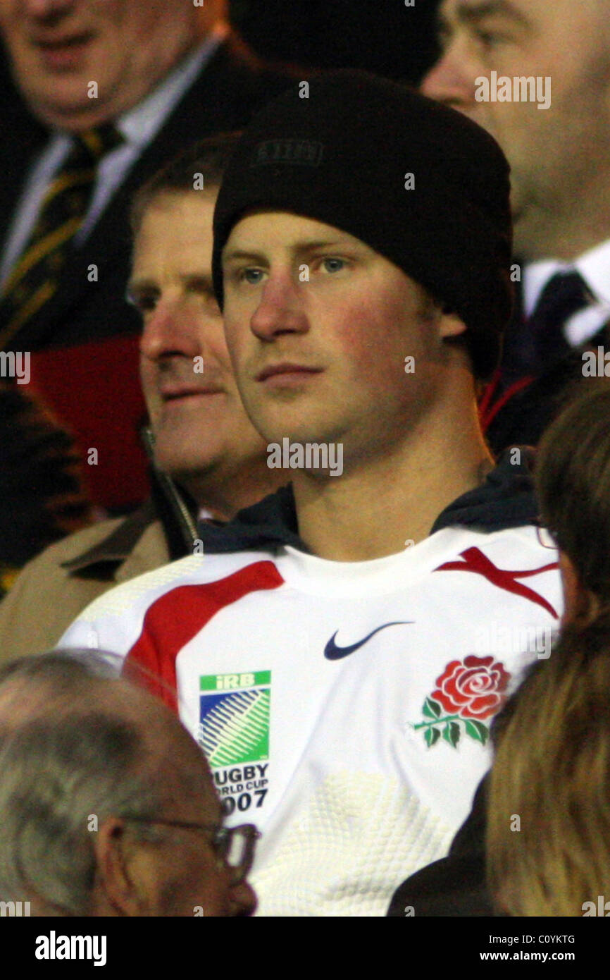 Prince harry watches from the stands hi-res stock photography and ...