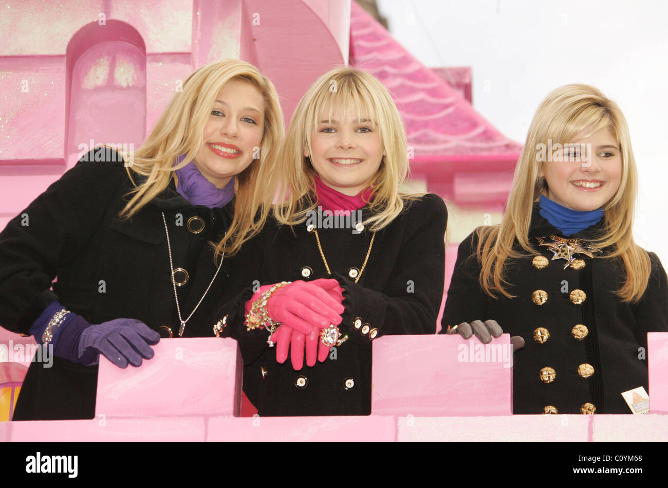 Clique Girlz at the Macy's Thanksgiving Parade New York City, USA - 27. ...
