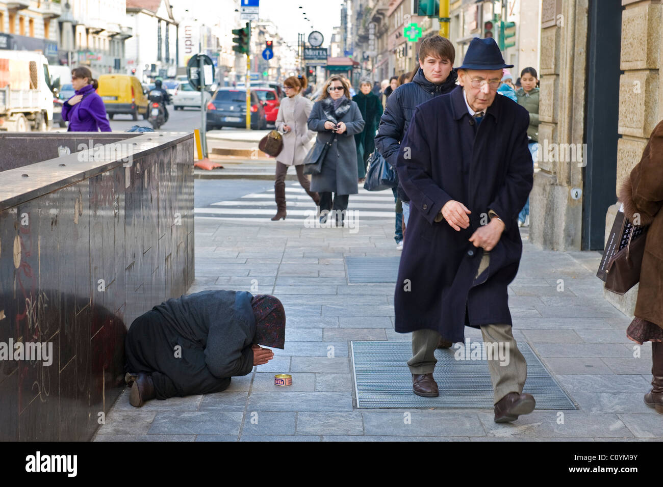 Beggar poverty milan italy hi-res stock photography and images - Alamy